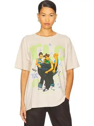 Daydreamer Tlc Kickin' It Merch Tee - Dirty White