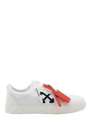 Off-White Off-White Vulc Low Sneakers White Black