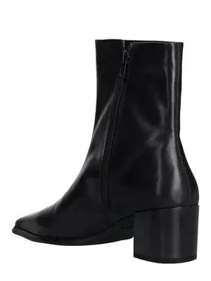 VAGABOND SHOEMAKERS Pointed-toe Block-heel Boots - Black