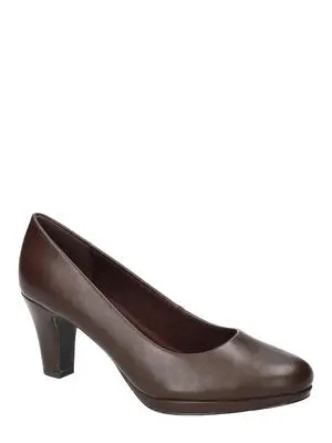 EASY WORKS BY EASY STREET Amber Pump Brown