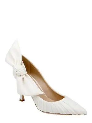 Badgley Mischka Vanesa Pointed Toe Pumps - Ivory Fabric