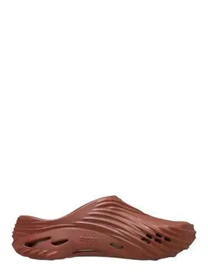 CROCS Echo Wave Sandals - Brown