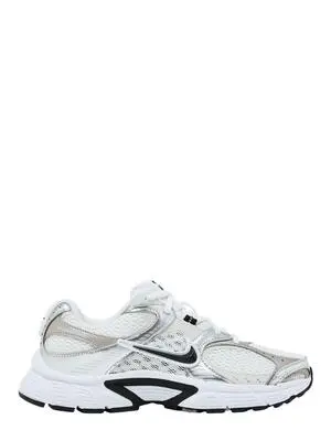 Nike V5 RNR Sneakers Grey