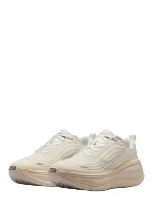 Nike Vomero Plus Running Shoe - Summit White/chalk