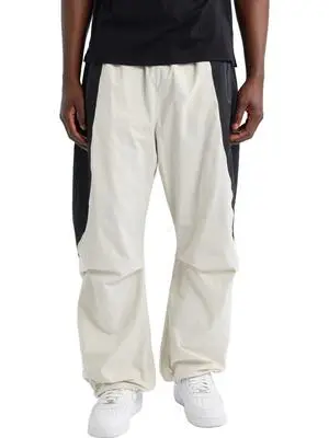 Nike Tech Dri-FIT Woven Oversize Stretch Nylon Pants Light Bone/black