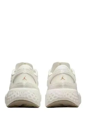 JORDAN Delta 3 Low Trainers - Neutrals