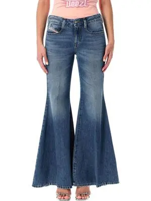 Diesel Low-rise Flared Jeans - Blue Washed