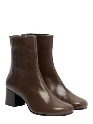 LEMAIRE Anatomic 55 Leather Ankle Boots - Brown