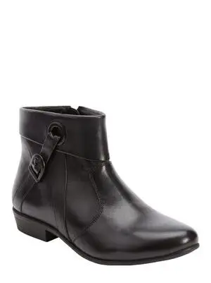 COMFORTVIEW The Terri Leather Bootie Black