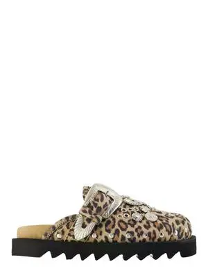 Toga Buckle-embellished Leopard-print Flat Mules - Brown
