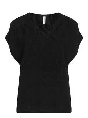 TENSIONE IN Ribbed-Knit V-Neck Top