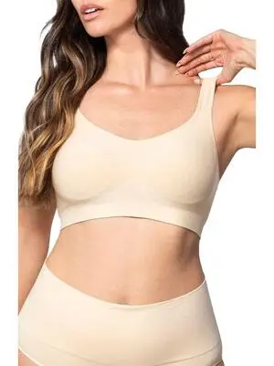 UNDEROUTFIT The Comfort Shaping Bra With Adjustable Straps - Sand