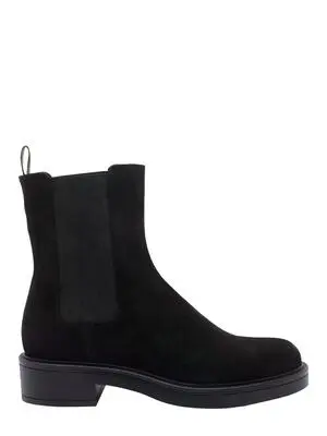 STUART WEITZMAN Suede Chelsea Boots - Black