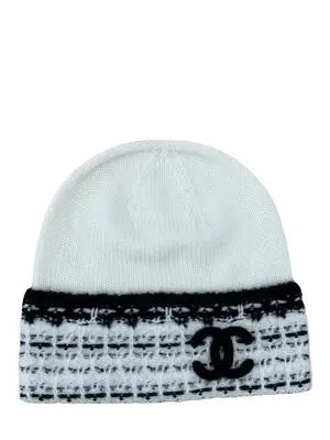Chanel Cc Logo Beanie - Black/white