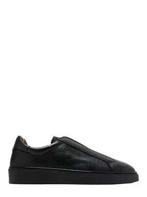 Magnanni Slip-on Leather Sneakers - Black