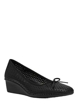 Anne Klein Winslett Wedge Pump - Black Smooth