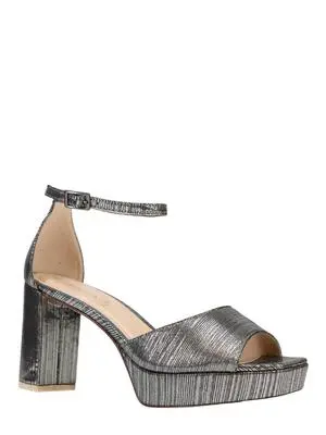 Pelle Moda Pearly Ankle Strap Platform Sandal Pewter