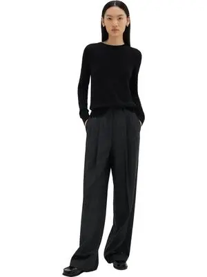 Theory Double Pleat Trousers In Sleek Flannel - New Charcoal Melange