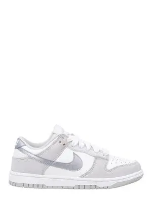 Nike Low Top Sneakers Sail Metallic Silver