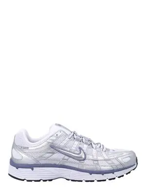 Nike Athletic Sneakers Silver