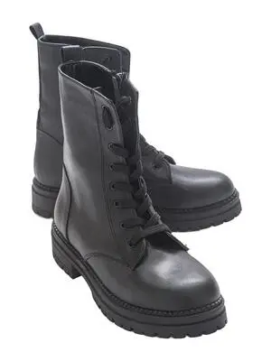 PROLOGUE SHOES Singa Boots - Black Faux Leather