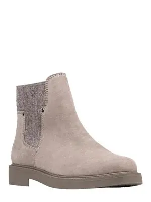 DONALD PLINER Gwineva Chelsea Boot - Gray