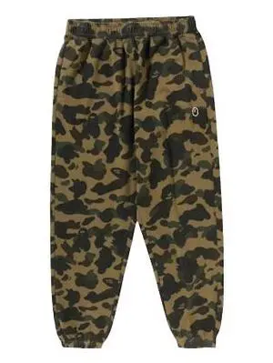 A BATHING APE 1st Camo One Point Relaxed Fit Sweat Pants - Green