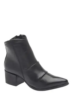 CHOCOLAT BLU Lian Block Heel Bootie - Black Leather
