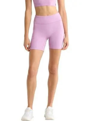 On Performance Bike Shorts With Pockets - Sakura
