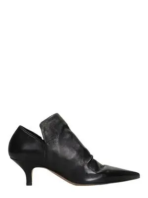 THE SELLER Pointed-toe Ankle Boots - Black
