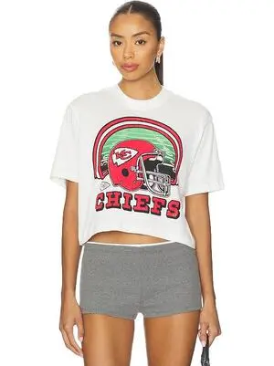 Junk Food Chiefs Game Time Crop Tee - Vintage White