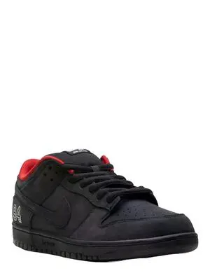 Nike Dunk Low Supreme Sneakers - 001 Black/black-black