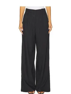 LOVERS AND FRIENDS Pleated Wide Leg Trousers - Navy Pinstripe