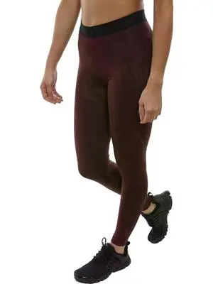 NIKE Embossed-wing Leggings