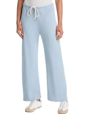 The Great. The Lap Cropped Flare Sweatpants - Whisper Blue