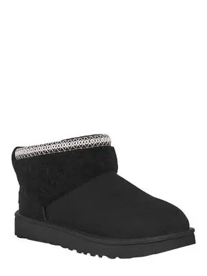 UGG Classic Mini Boots - Black