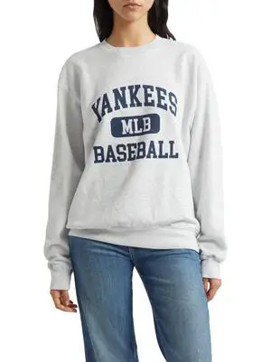 SPORTY & RICH Yankees Ivy Fleece Graphic Sweatshirt - Heather Gray