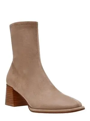 Steve Madden Pammy Block Heel Bootie Taupe