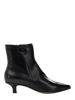 POMME D´OR Pointed Leather Boots - Black
