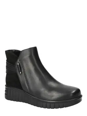 BELLA VITA Sueann Platform Bootie Black Leather