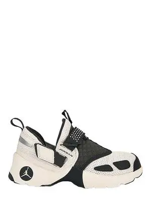 JORDAN Trunner Lx Sneaker - Light Orewood Brown & Anthracite