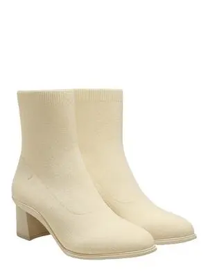 Vivaia Almond-Toe Running Heel Boots Cream