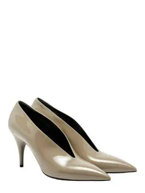 Gucci Patent Leather Pointed Toe Pumps - Grey