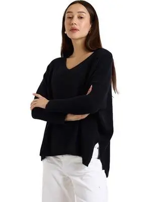 BRODIE CASHMERE Charlotte V-neck Cashmere Jumper - Black