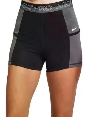 Nike Pocket Shorts - Black