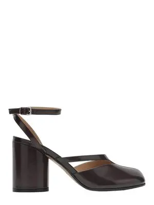 MAISON MARGIELA Tabi Brushed Leather Sandals - Brown