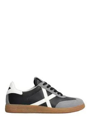 MUNICH Barru Cross-Detail Sneakers Black