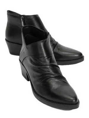 FOREVER & ALWAYS SHOES Rule Leather Chunky Boots Black Leather