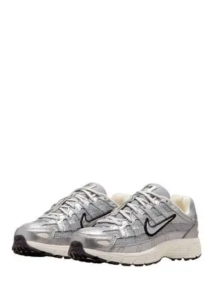 Nike P-6000 Sneaker - Metallic Silver/black