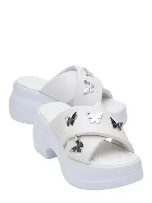 PROLOGUE SHOES Butterfly-buckle Platform Sandals - White Faux Leather